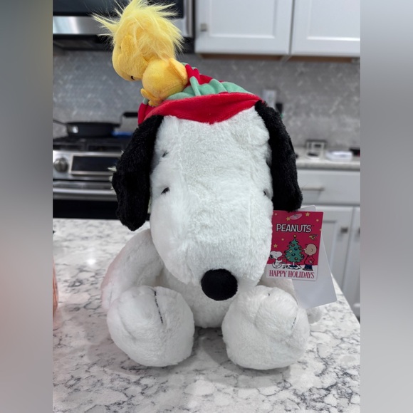 Peanuts | Toys | Plush Miniso Holiday Winter Peanuts Snoopy And ...